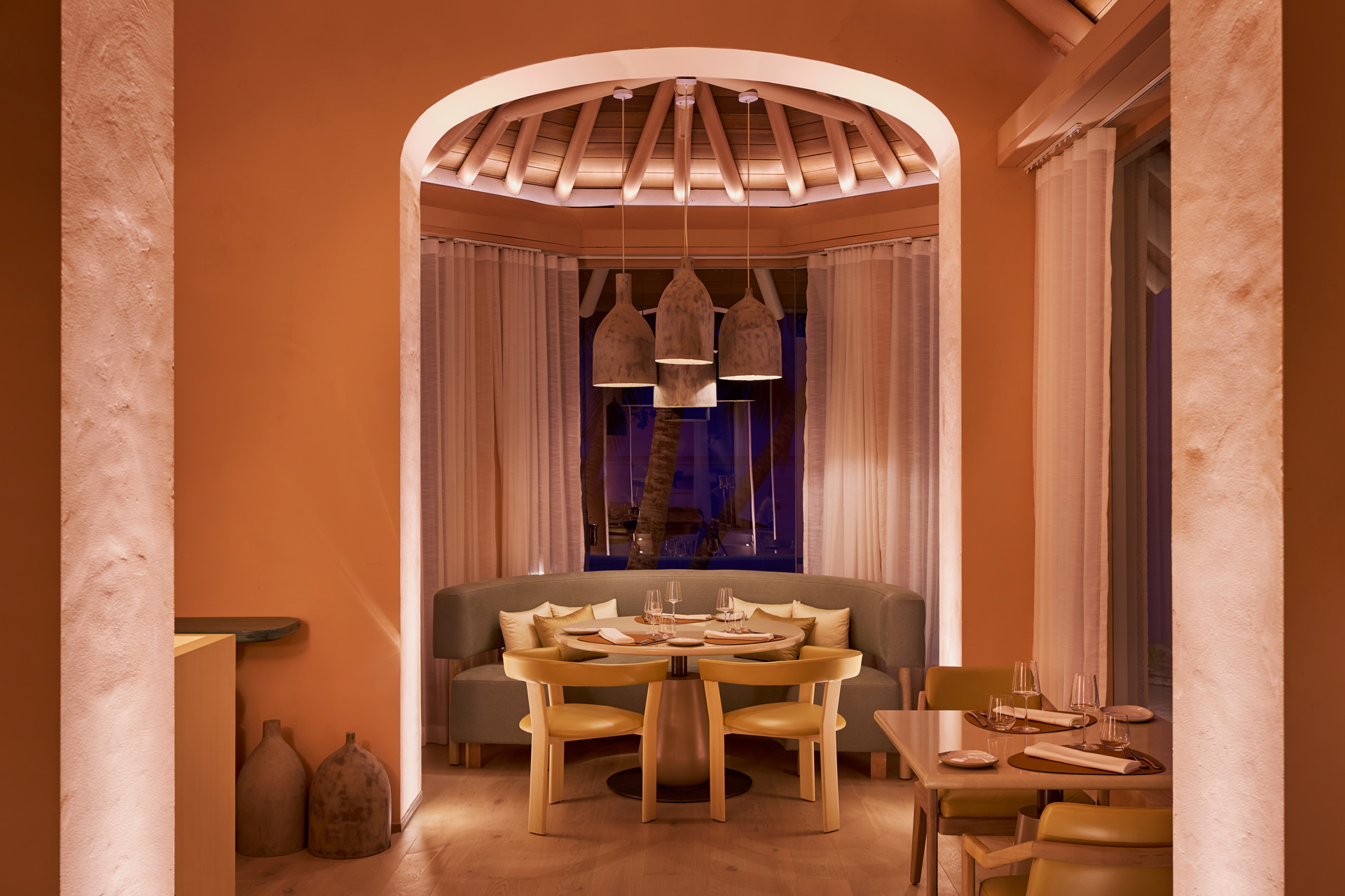 Amari by Vineet | Restaurants & Bars | LUX* Belle Mare
